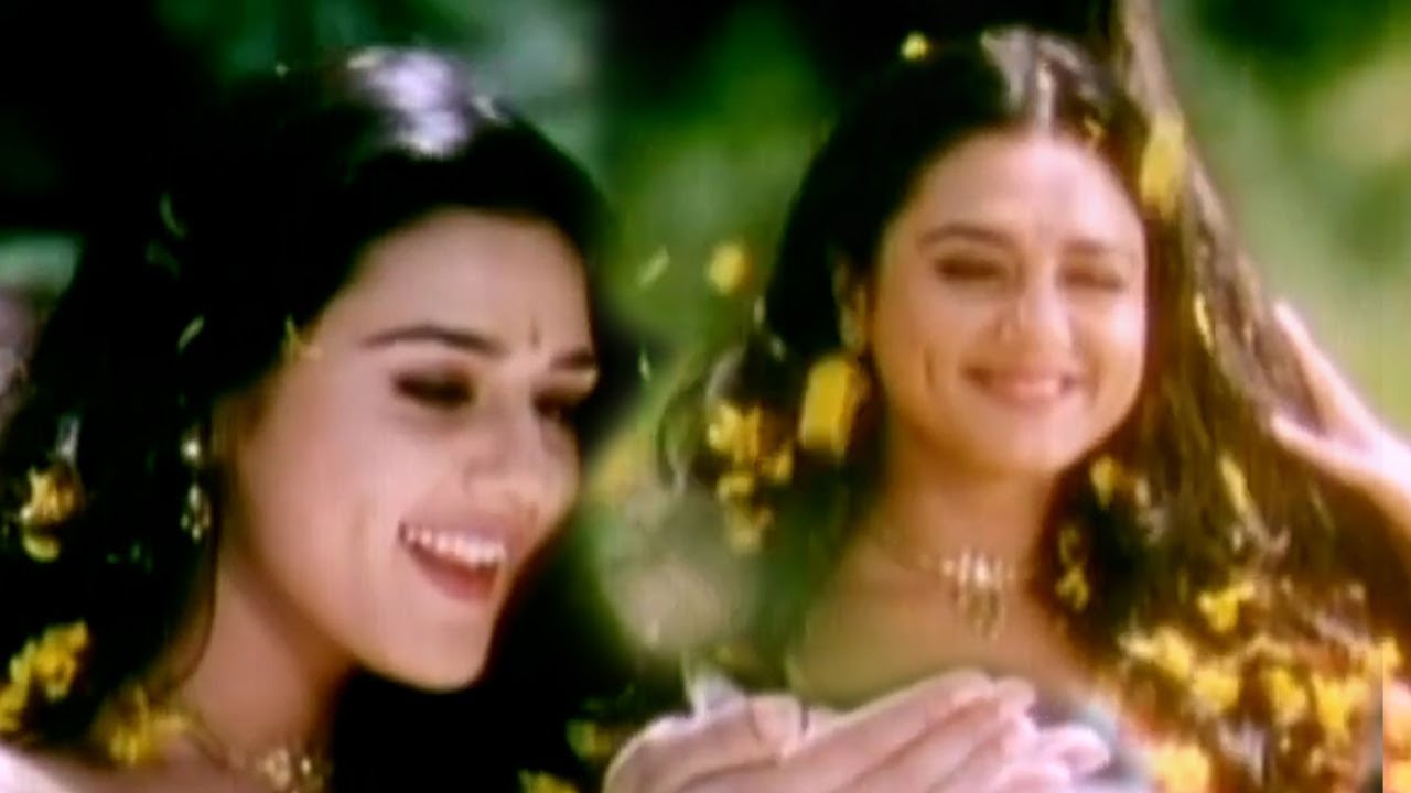 Preethi Zinta Beautiful Introduction Scene || Premante idera Movie ...