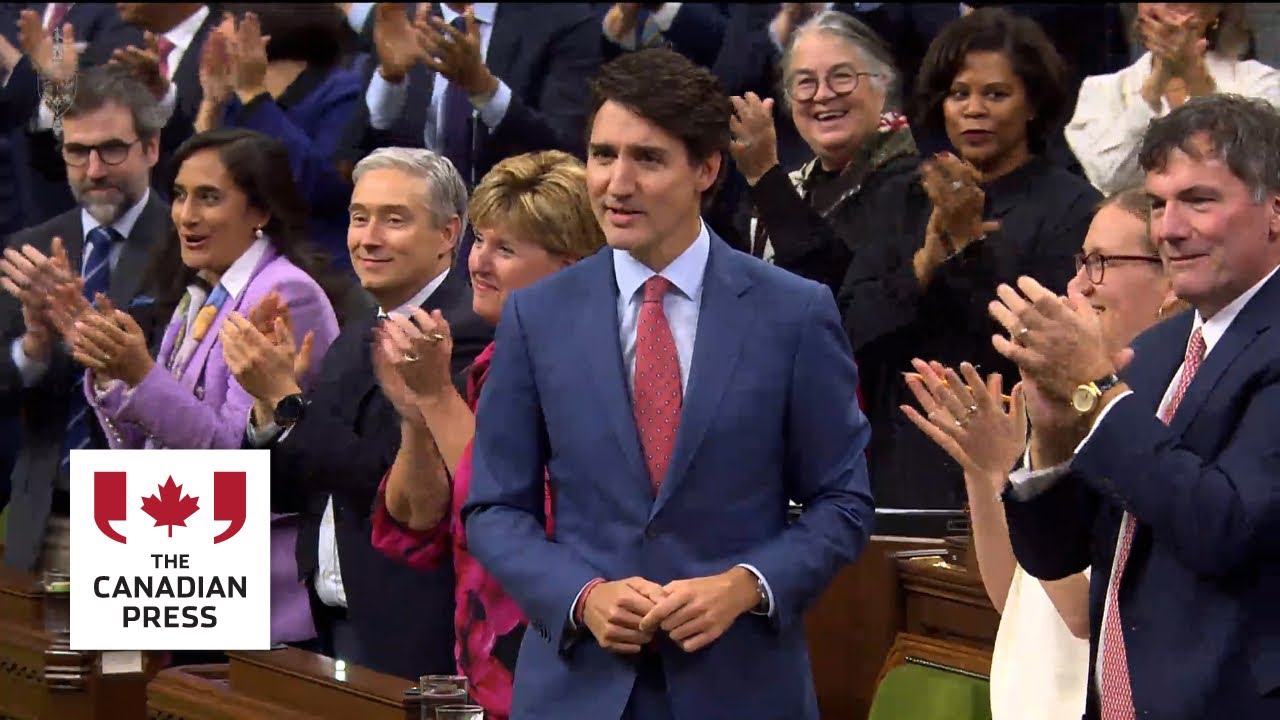 Trudeau caucus gives him ovation in House, Poilievre calls Liberals ...
