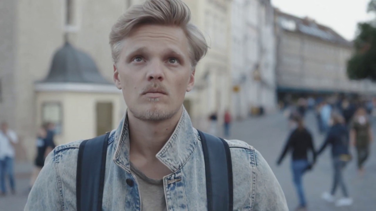 Bob W. - Slicker alternative to hotels and random rentals - YouTube