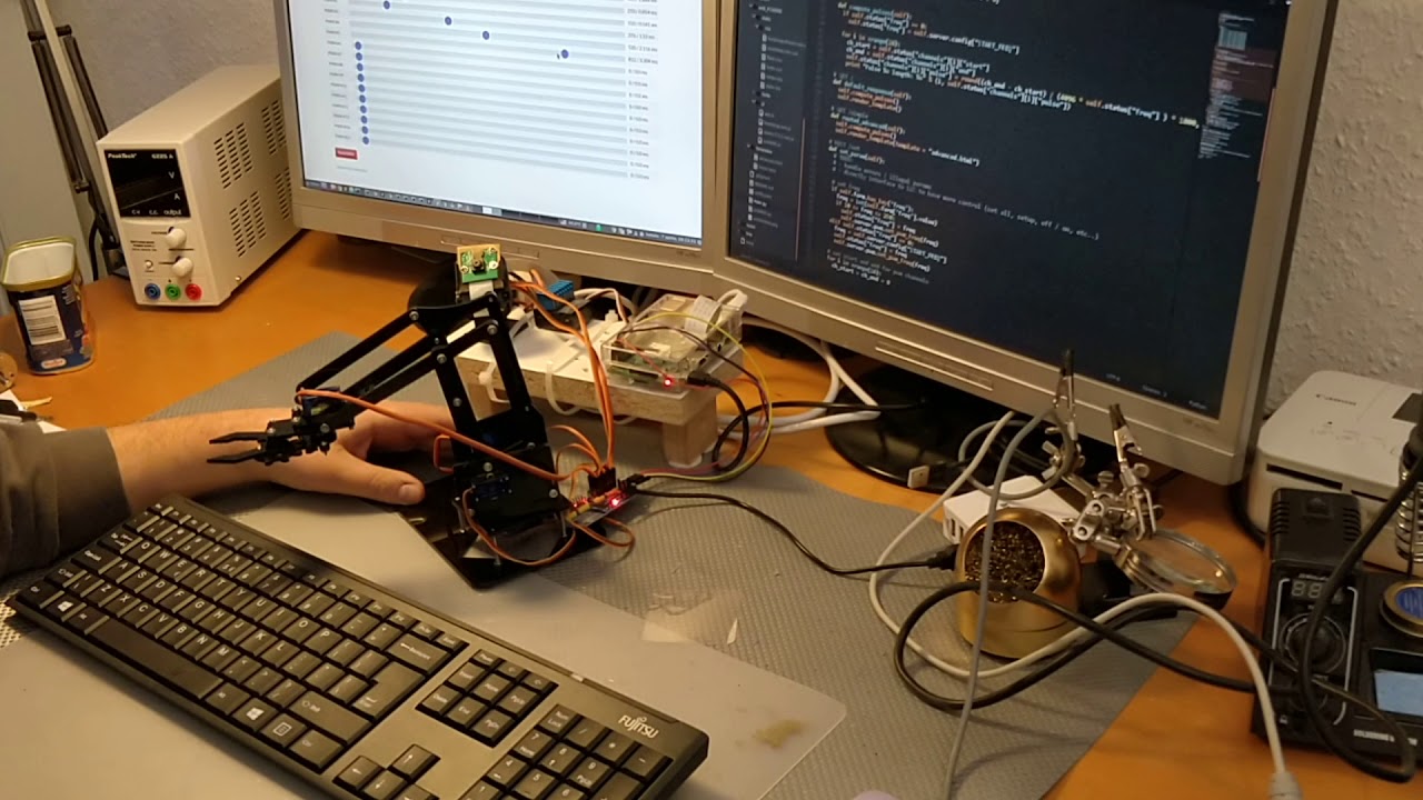 Raspberry Web PCA9685 demo - YouTube