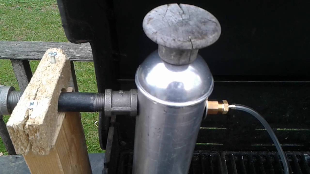 Finished smoke generator - YouTube
