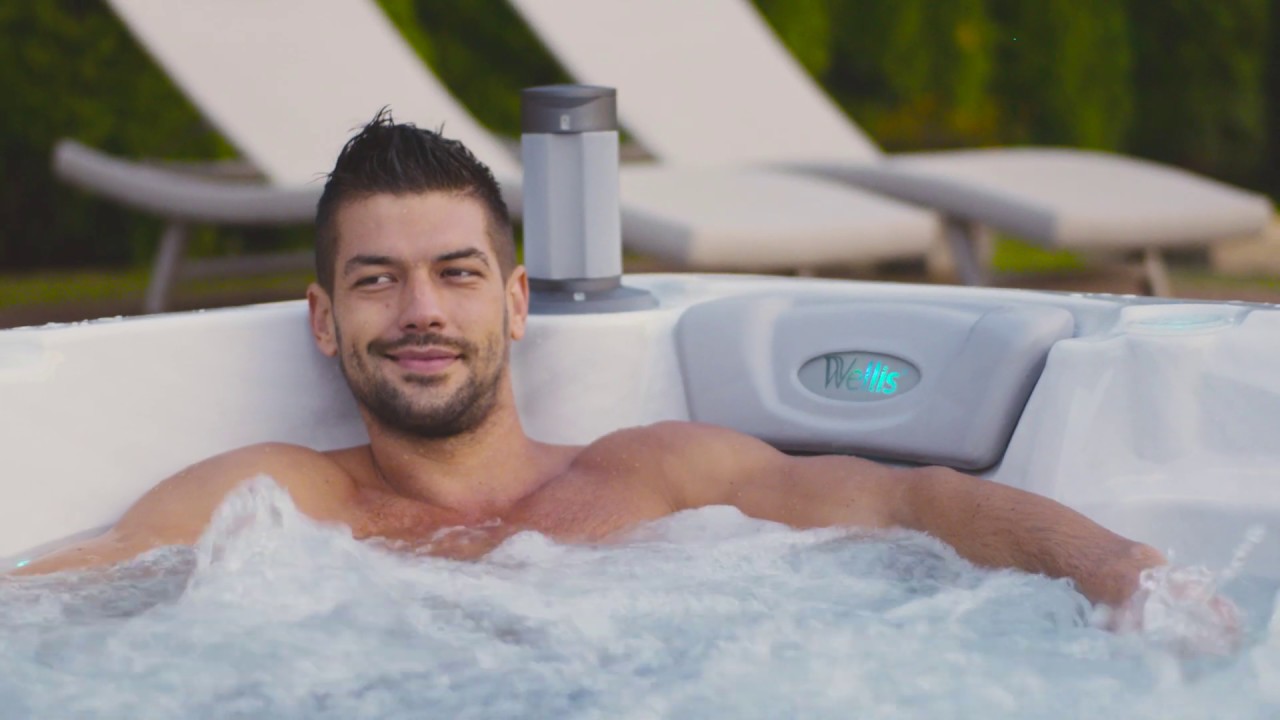 Wellis Rio Grande Swim spa commercial 2017 - YouTube