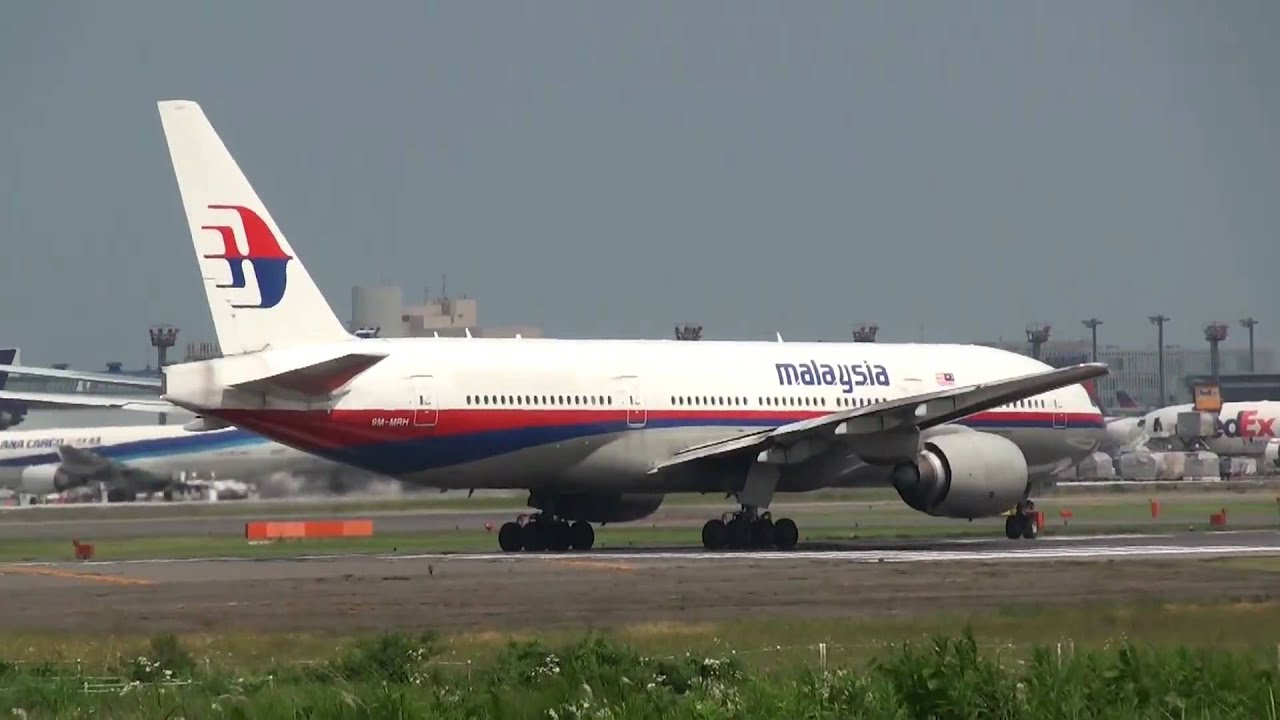 Malaysia Airlines Boeing 777-200ER 9M-MRH Takeoff from NRT 16R - YouTube