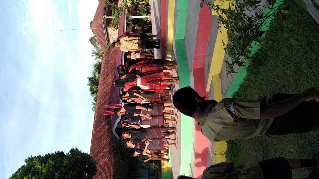 Conversation siswa sma rk st maria pakkat oleh jls XII mia 1. T. A 2019 ...