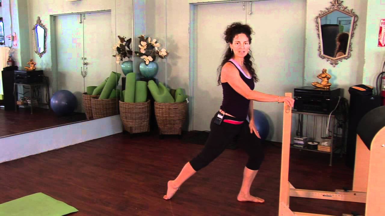 Personal Fitness : How to Stretch With a Shin Splint - YouTube