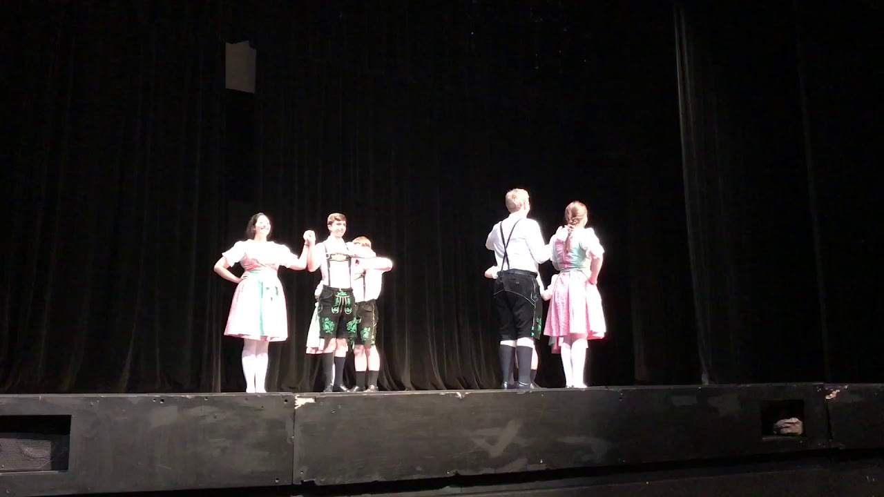 TWHS German Folk Dance team- Parent Show 2017- Boarischer - YouTube