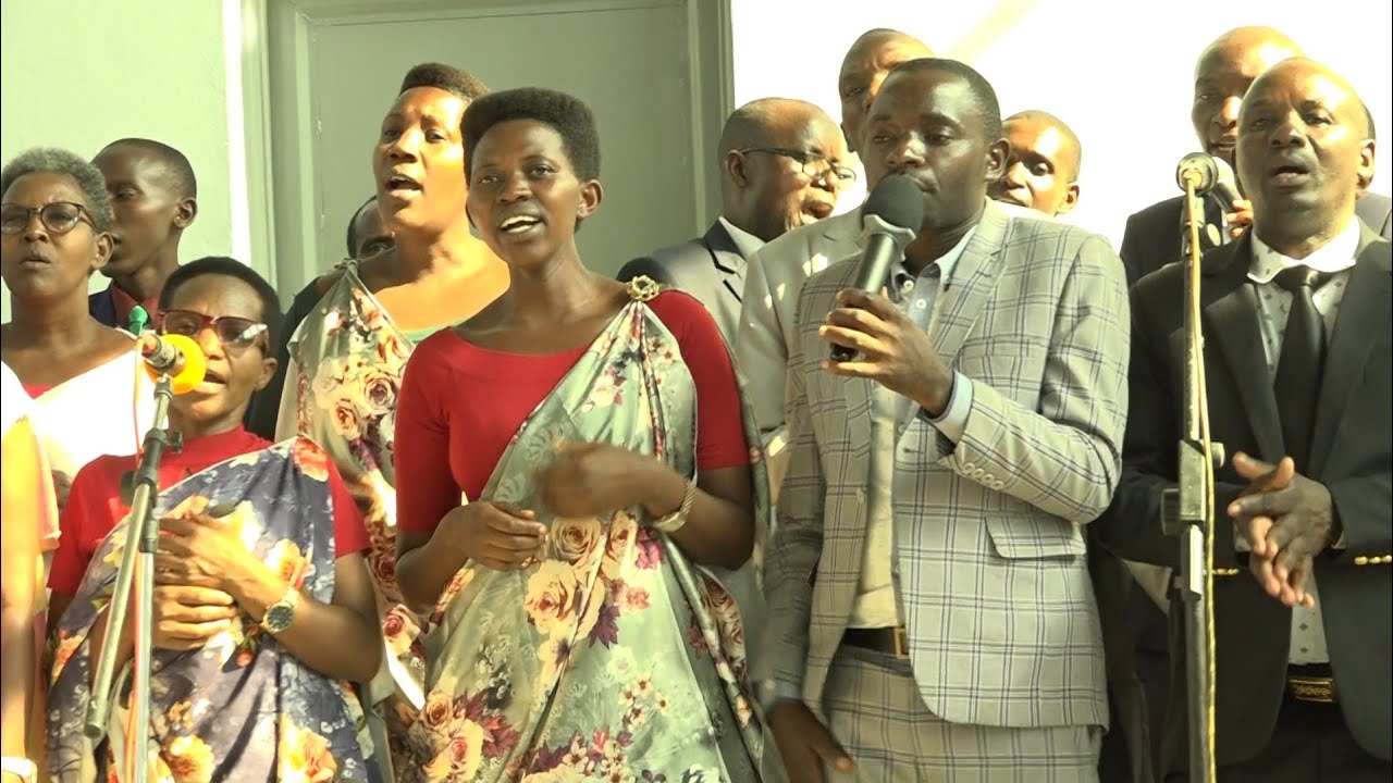 Ntabwo tuzongera kubabara//Chorale ya kabiri - Eglise de Pentecôte de ...