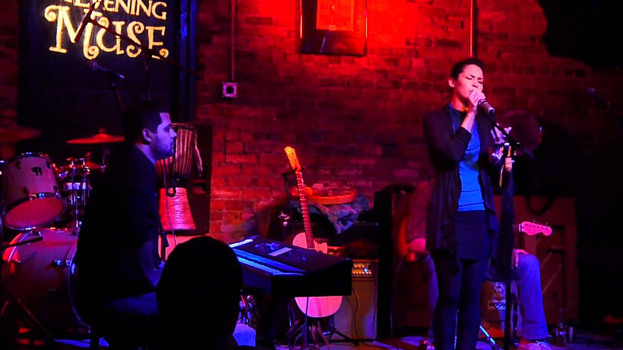 I Will Always Love You - Charly Lowry Tribute to Whitney Houston (Late ...