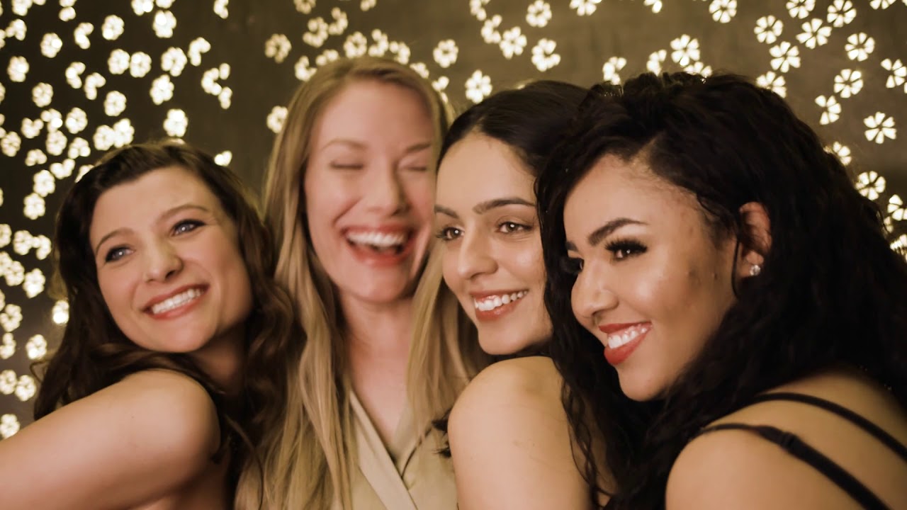 Roving Photo Booth - YouTube