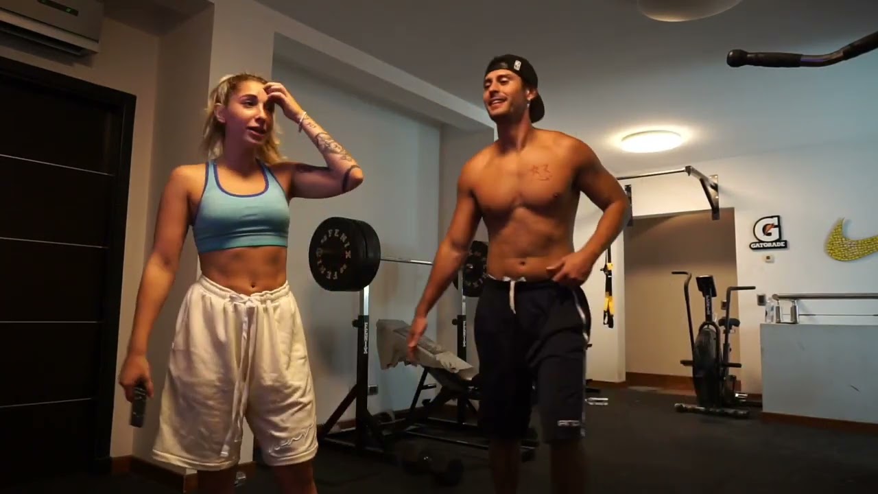 shelao *perreo intenso* - YouTube