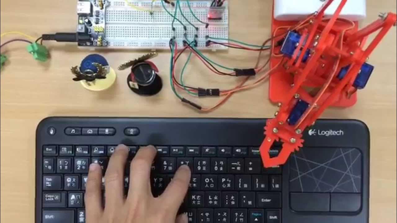 Bluetooth SPP Control Arduino meArm 使用無線藍芽控制Arduino meArm機械手臂 - YouTube