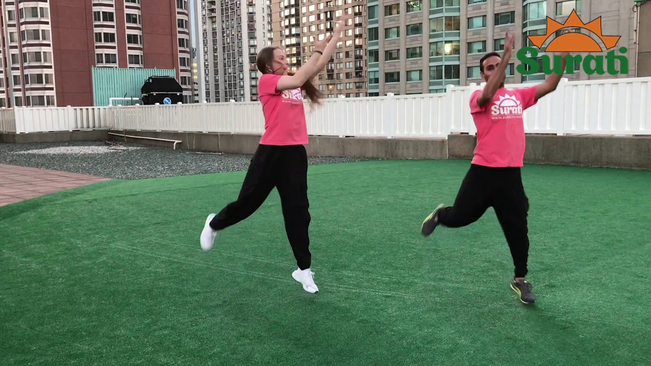 Surati Holi Hai 2019 Flash Mob Choreo - YouTube