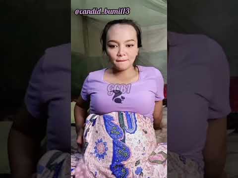 Bumil lagi kepengen pakai sarung @candid_bumil13
