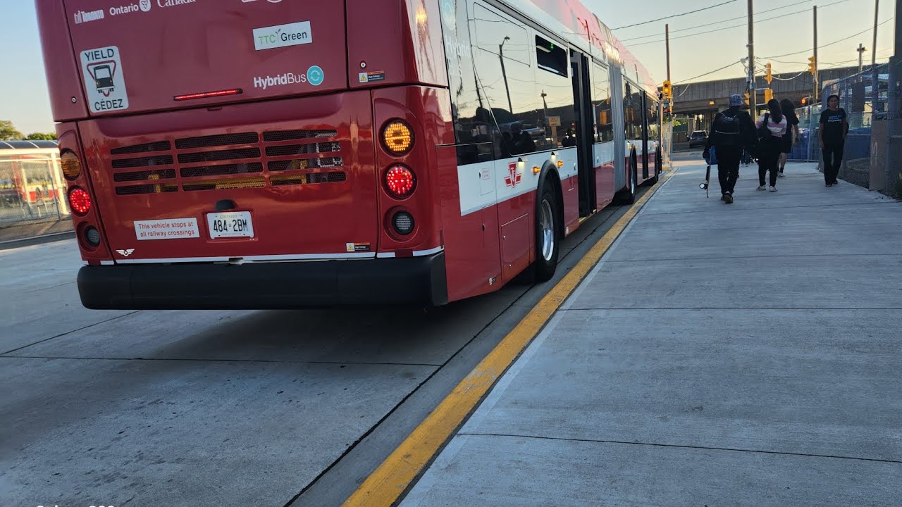 TTC 2023 New flyer XDE60 #9412 | 903 Kennedy stn express (sorry for bad ...