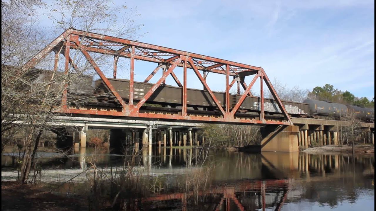 Q690 crosses the Satilla River - YouTube