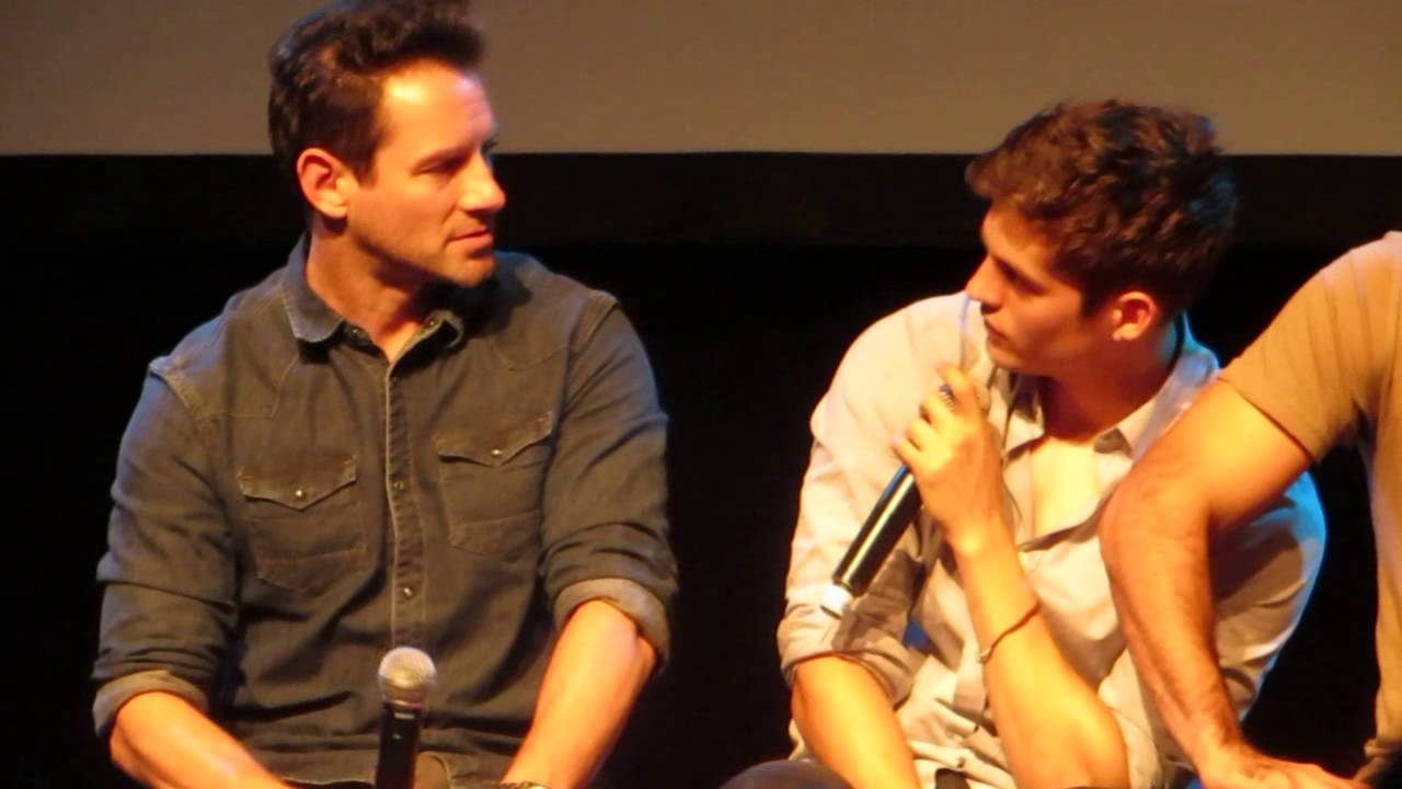 Favourite actors? Ian/Tyler/Daniel panel @ Werewolfcon - YouTube