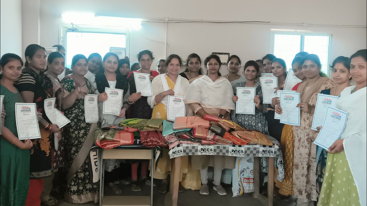 Saree pre-plating and box folding workshop in Vanitha women's ...