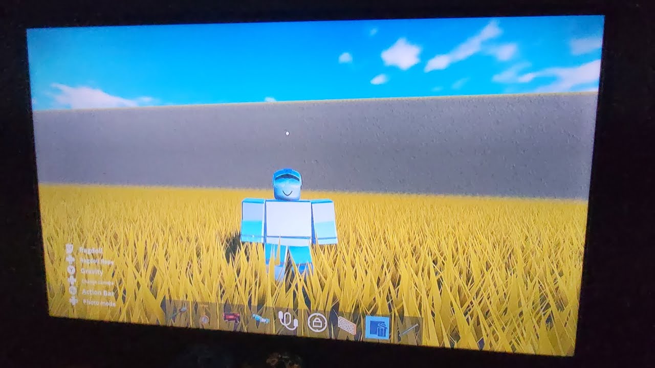 playing Roblox realistic ragdoll physics [7] (Xbox series x) - YouTube