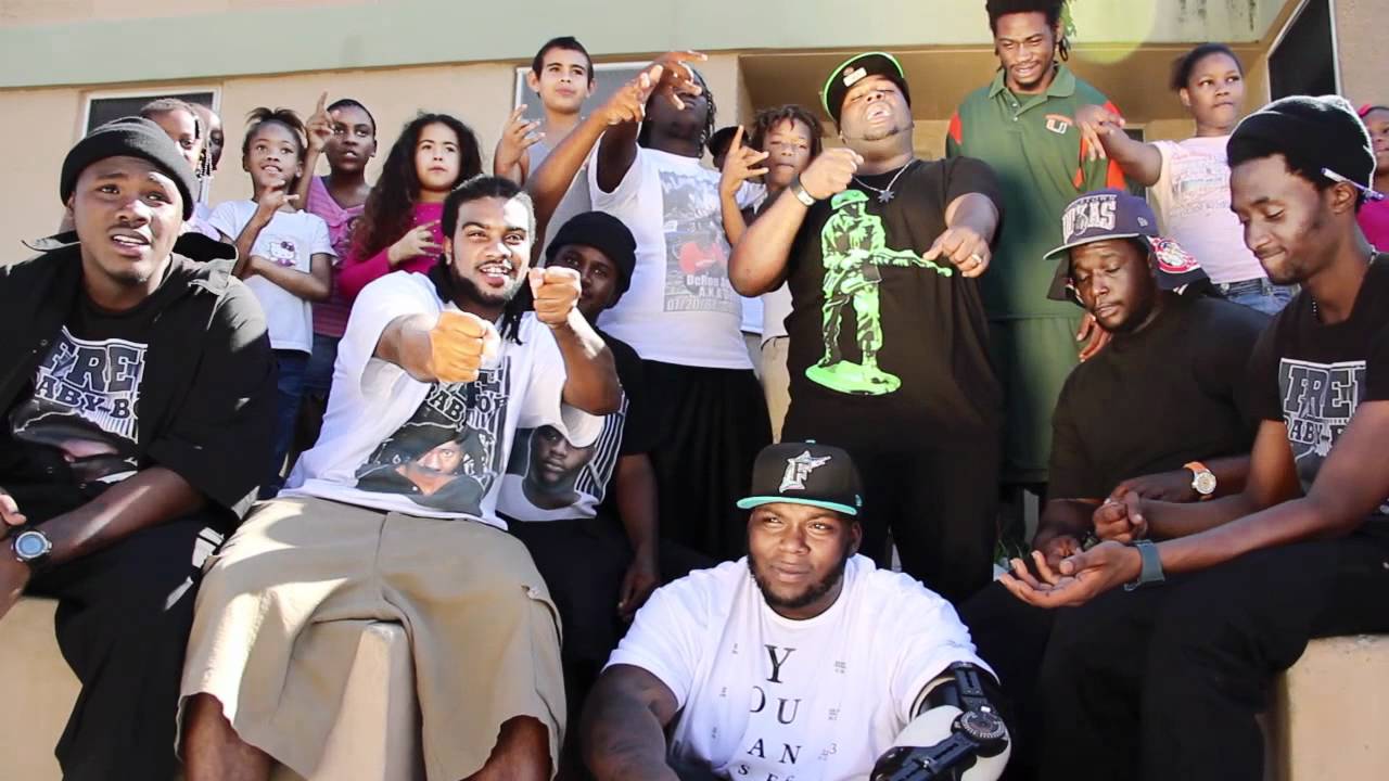 DOE BOY - "TOOLIE GANG" OFFICIAL MUSIC VIDEO - YouTube