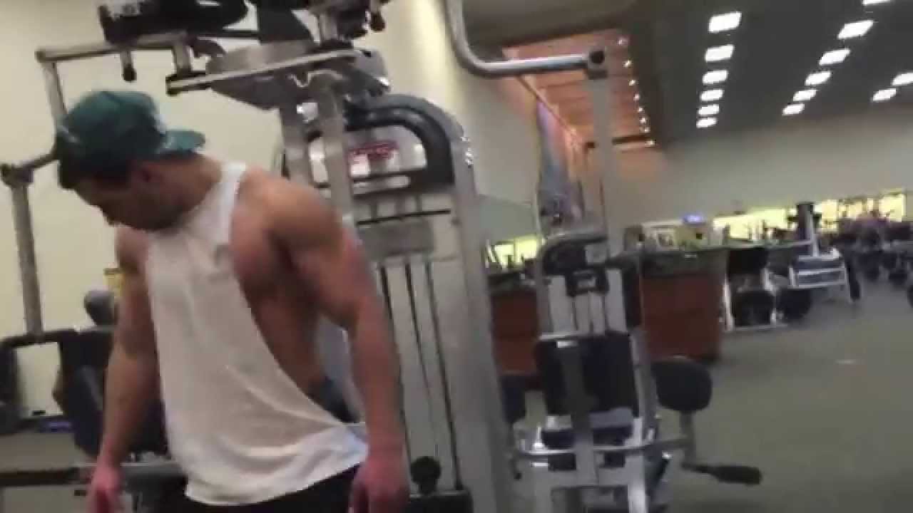 Shredded 18 year old bodybuilder part 2 - YouTube