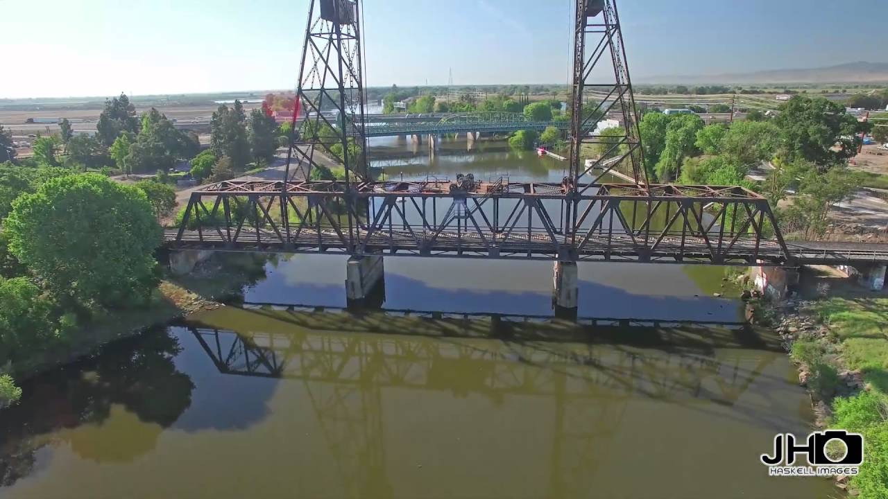 The Mossdale bridge over the San Joaquin River, Ca - YouTube