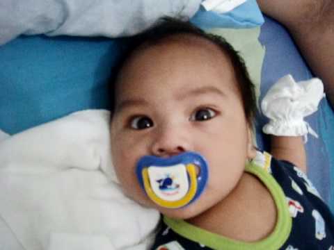 Baby Seth's First Pacifier Moment - YouTube