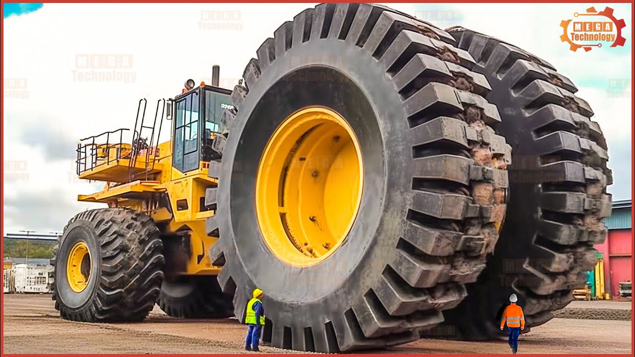 300 Heavy Equipment Largest Trucks, Huge Excavators and Construction ...