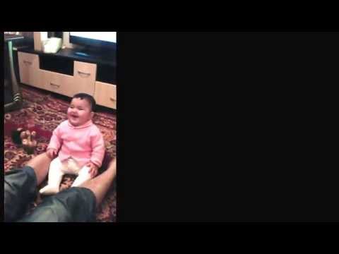 Gizim qeh qehe ile gulur)))