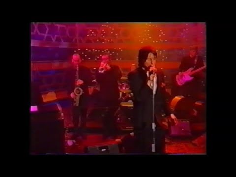 Tim Rogers (You Am I) - 1999-06-12 - O'Loghlin on Saturday Night - YouTube