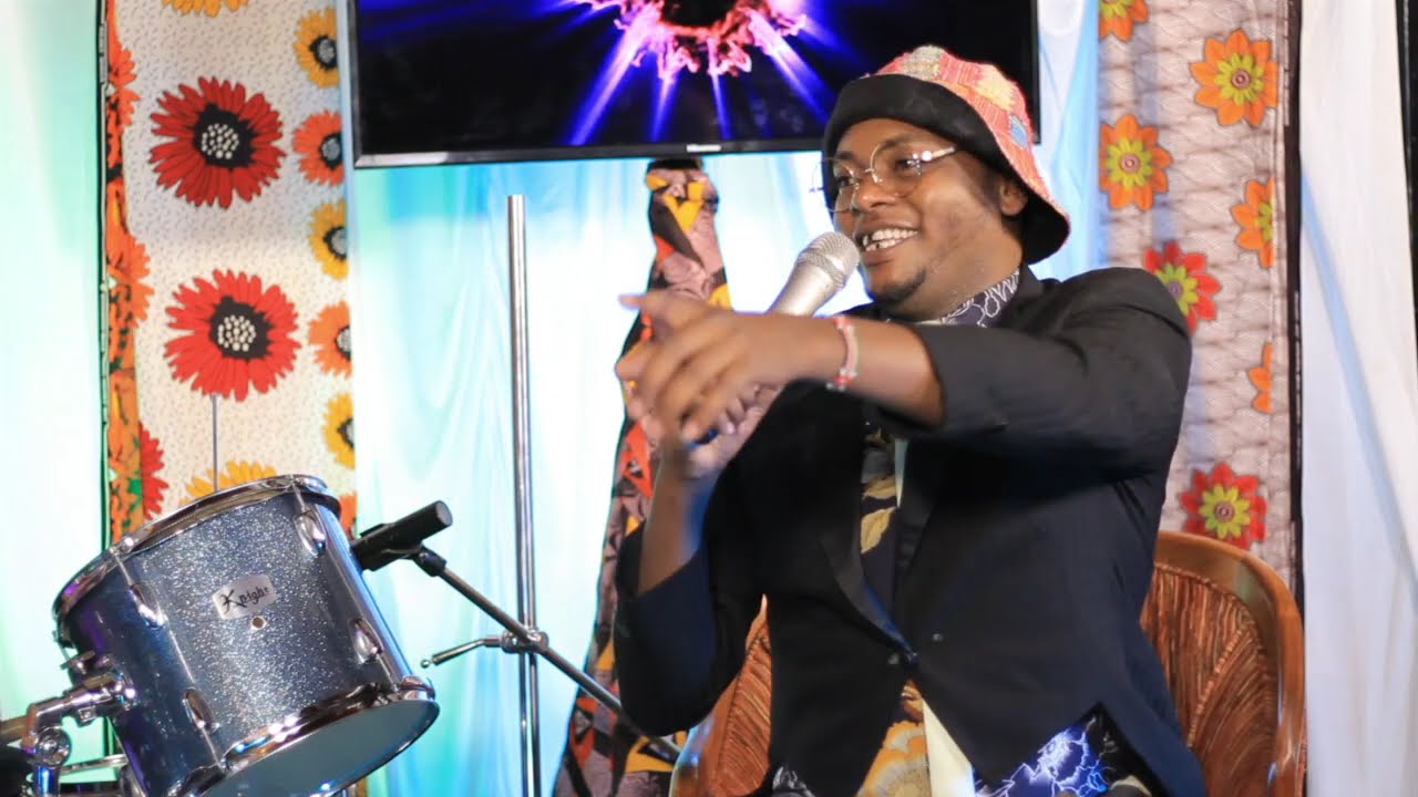 KIENGEI LIVE SPECIAL MUKAMO EDITION - YouTube