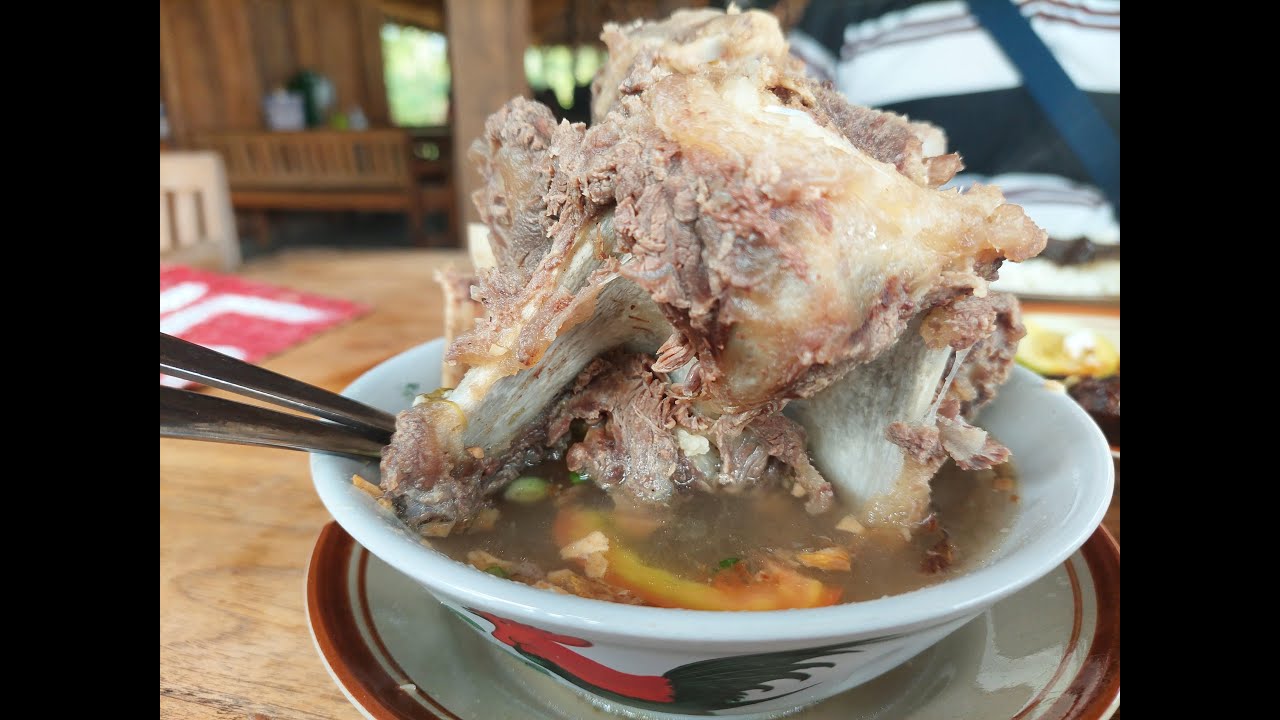 Rekomendasi Kuliner Jogja " Sop dan Sate Sapi Pak Bayu" - YouTube