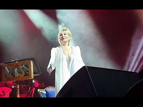 EMEL SAYIN - Bir Sevgi İstiyorum (30 Mayıs 2023 Zorlu PSM)
