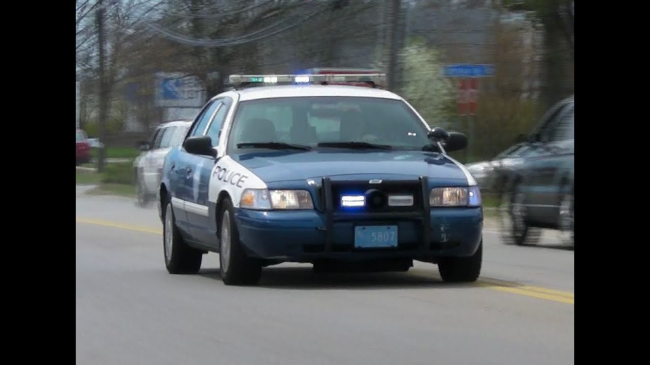Barnstable Police Car Crown Vic Responding - YouTube
