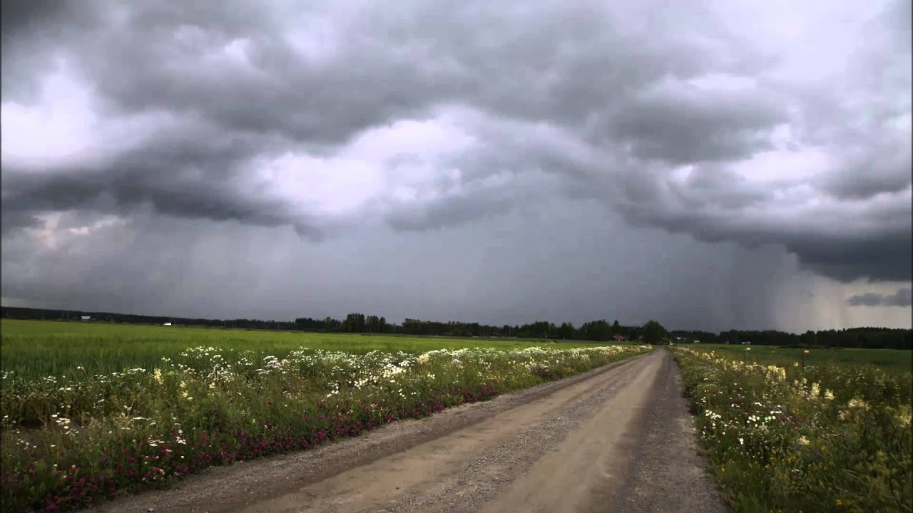 Ukkonen 2015 07 16 - YouTube