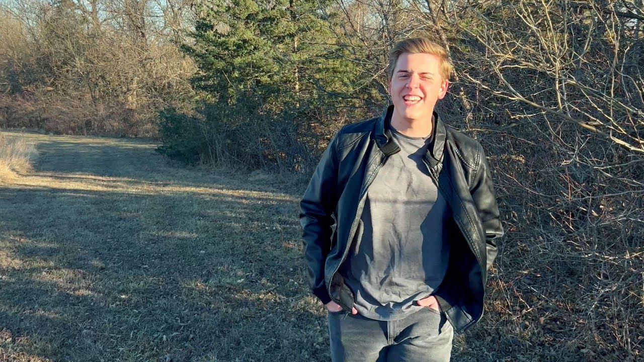 Jonathan Rickard – O Come, All Ye Faithful (alternate music video ...