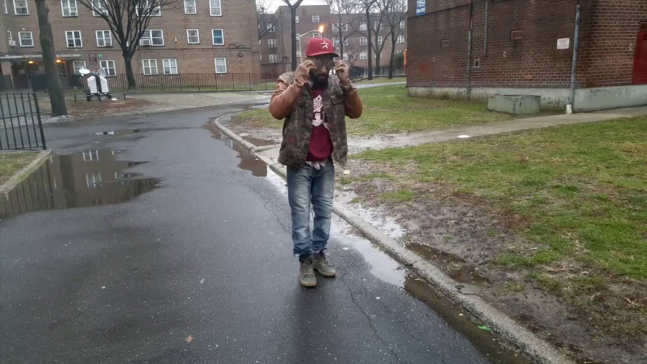 Flow Gallo - Centerfold (Official Video) - YouTube