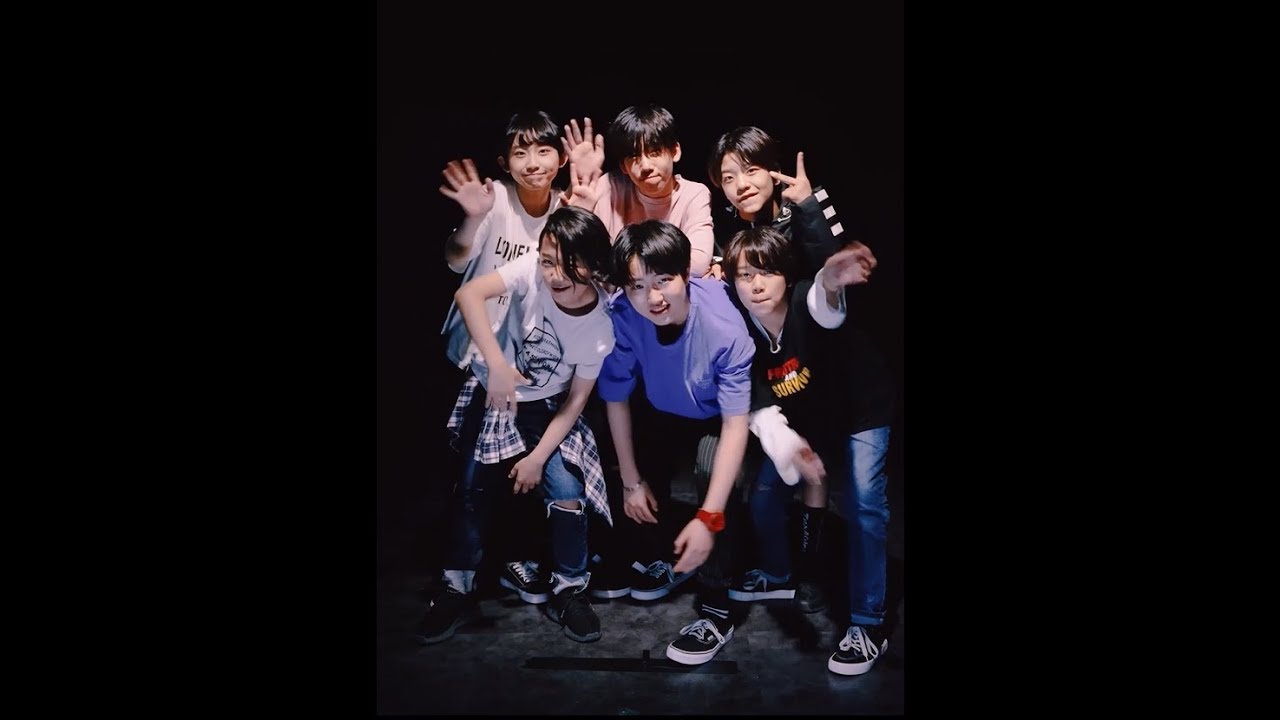 BOY STORY "Handz Up" Relay Dance - YouTube