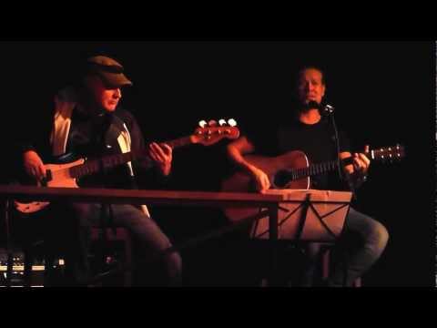 HauliBros duo: Jukeboksin luona