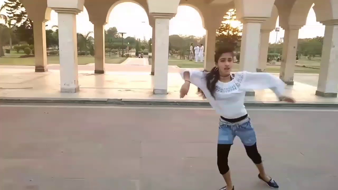 Muskan kalra dance video - YouTube