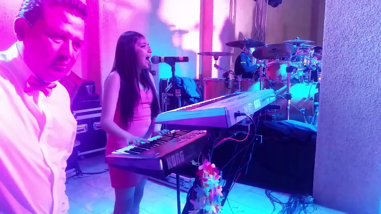 Grupo Derly y La Family- Cruz de madera - YouTube