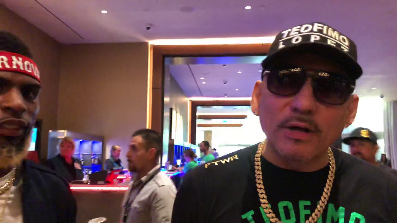 Teofimo Lopez Dad got pacquiao Over Thurman - YouTube