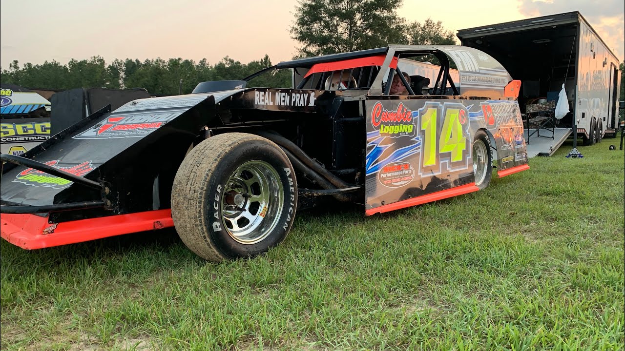 We try our luck at Outlaw Speedway on Saturday night! - YouTube