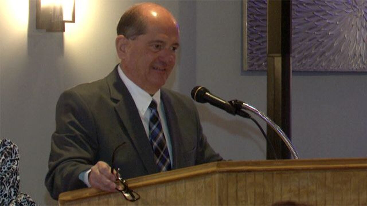 Mel Busler receives Shapiro Award - YouTube