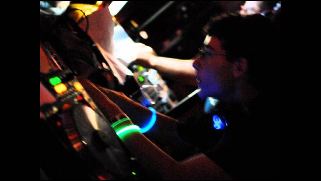 Boten Anna - Remix (feat. Dj Dan) - YouTube Music