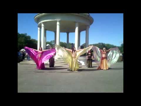 Belly Dancing with Poppy and co.