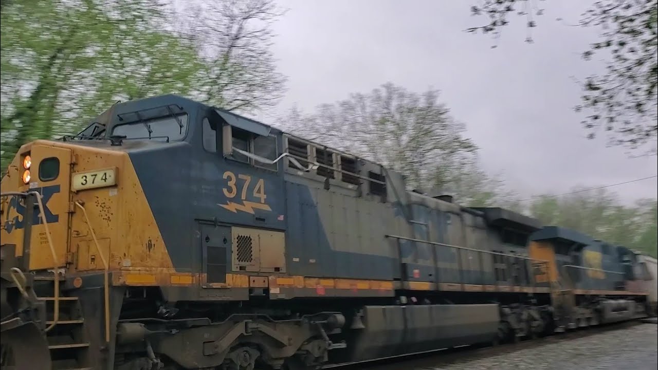 CSX m412 with a Yn2 leading at Point of Rocks MD 4/7/25 - YouTube