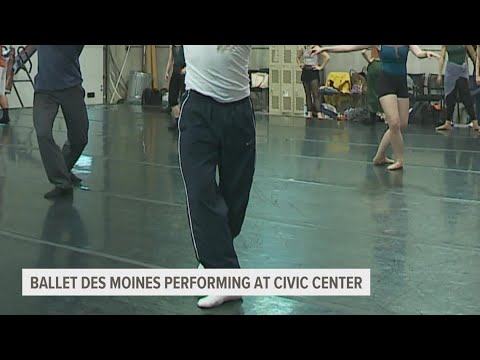 Ballet Des Moines performing at the Civic Center - YouTube