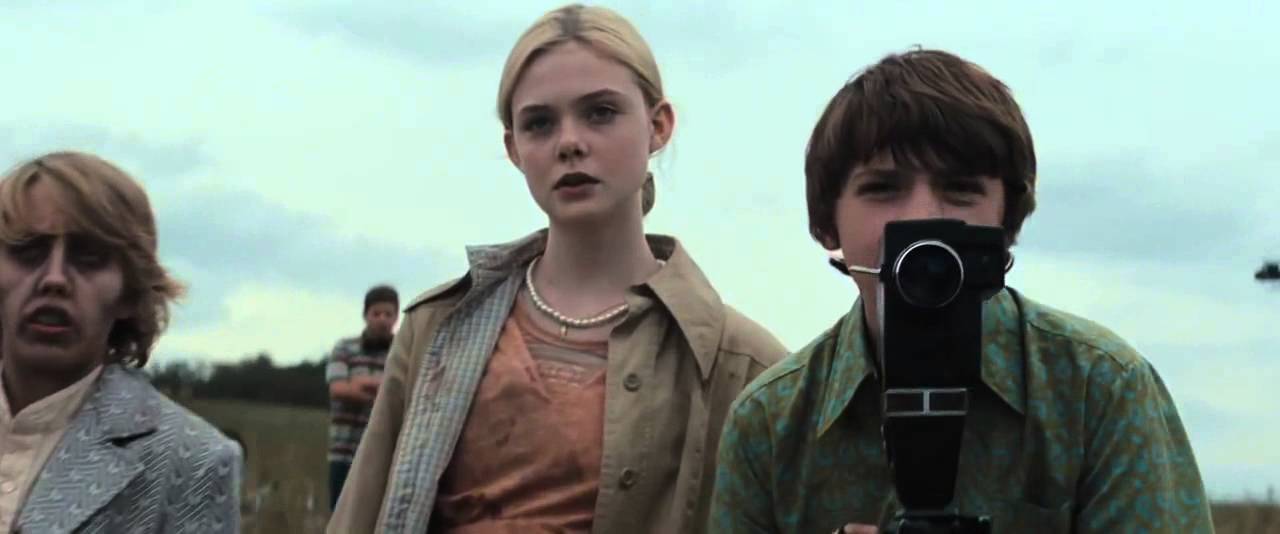 Super 8 (super8) Tráiler en español - YouTube