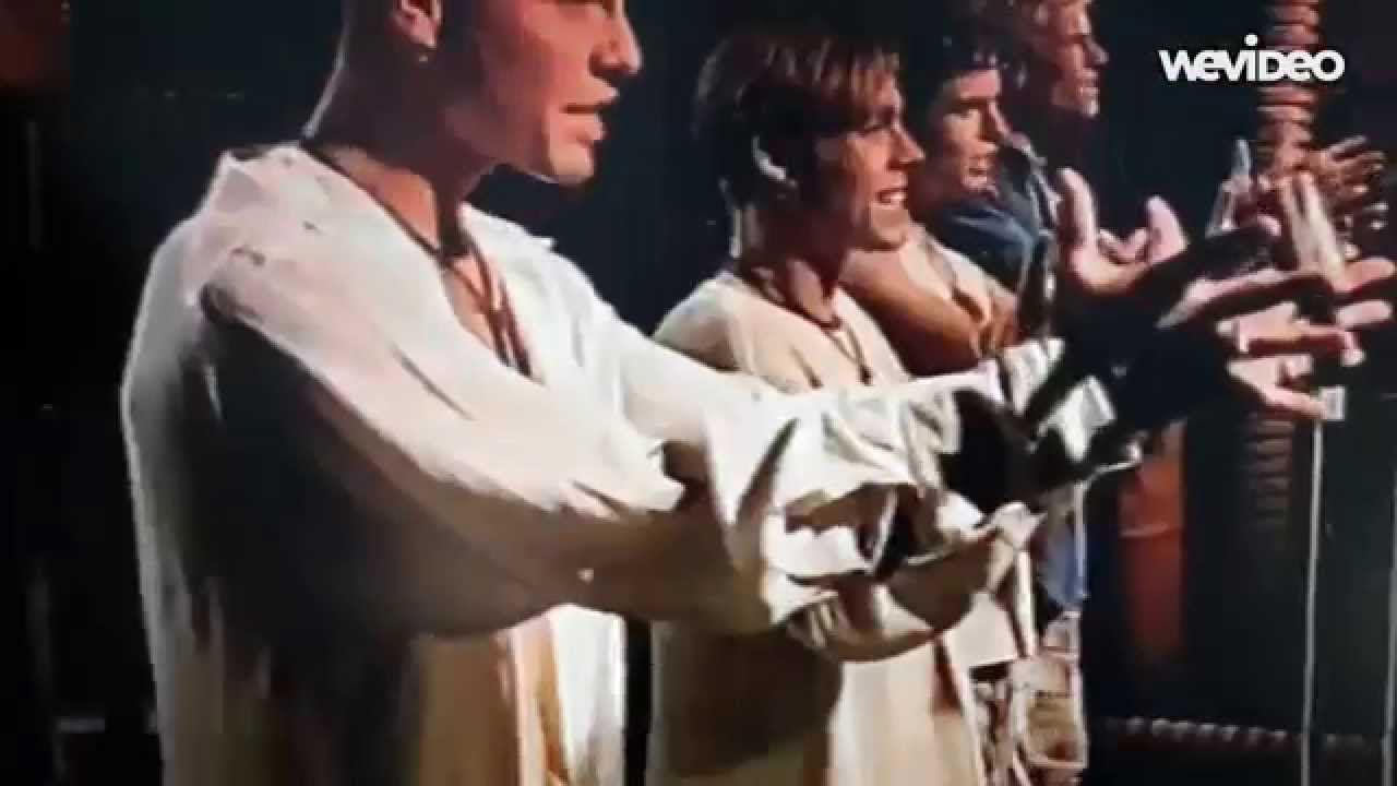 Caught in the Act - Te Echo de Menos (My arms keep missing you) - YouTube