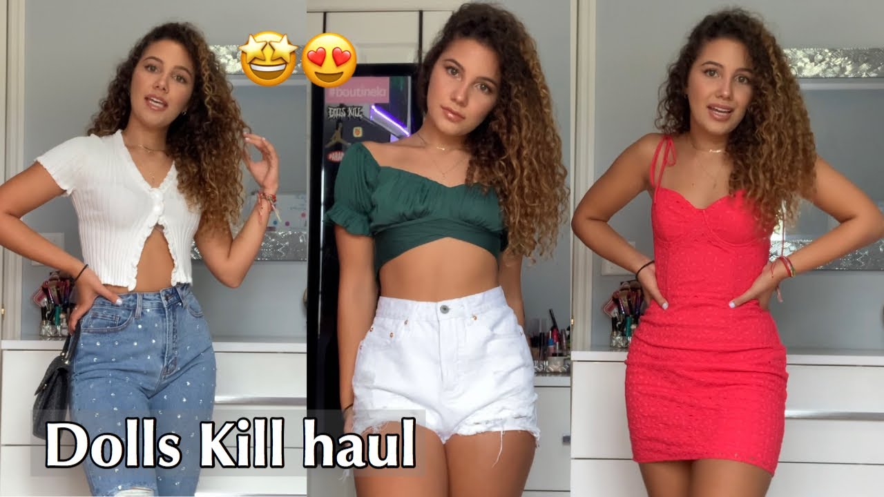 I let my mom pick my outfits *Dolls Kill* | Solange Diaz - YouTube